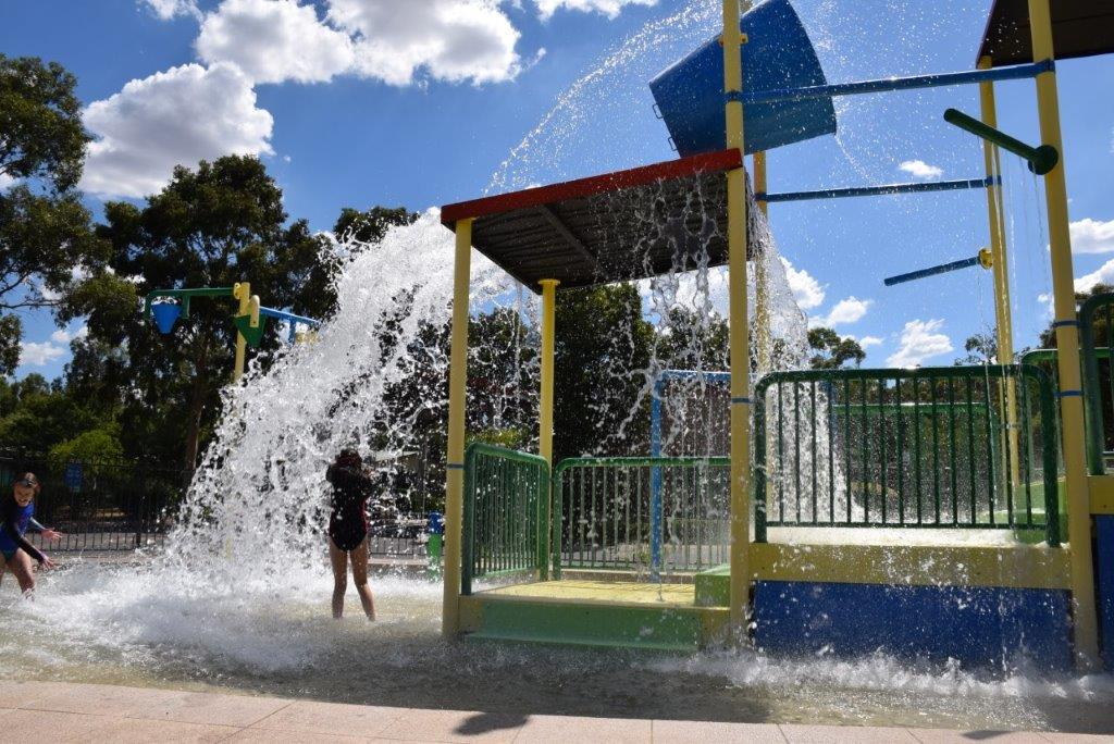 Dubbo Discovery Park family accommodation - close to the Zoo | Let's go Mum