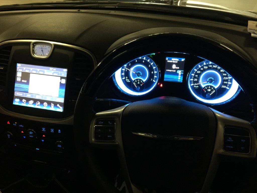 chrysler-300c-dash | Let's go Mum