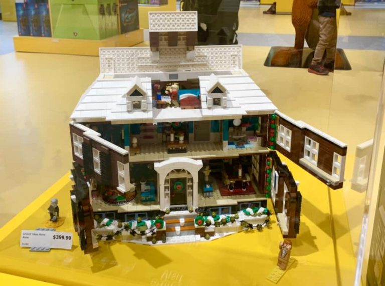 Canberra LEGO Store review - we got a sneak peek - watch the full video ...