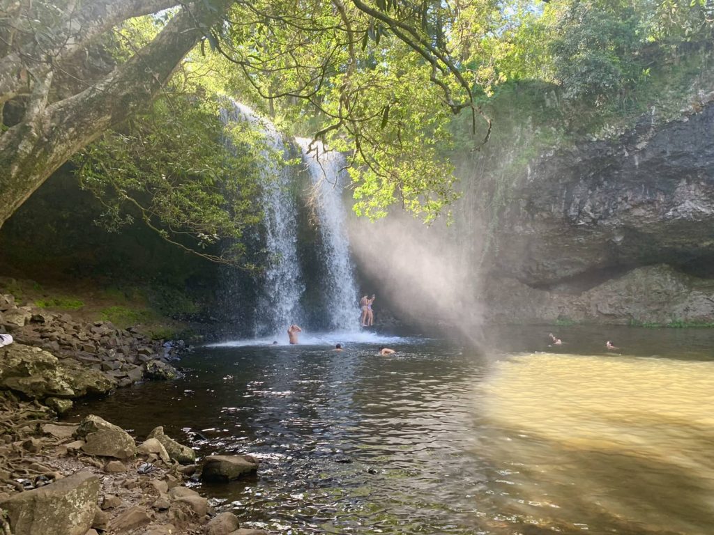 Byron Bay waterfalls - Killen Falls - public swimming waterfall | info ...