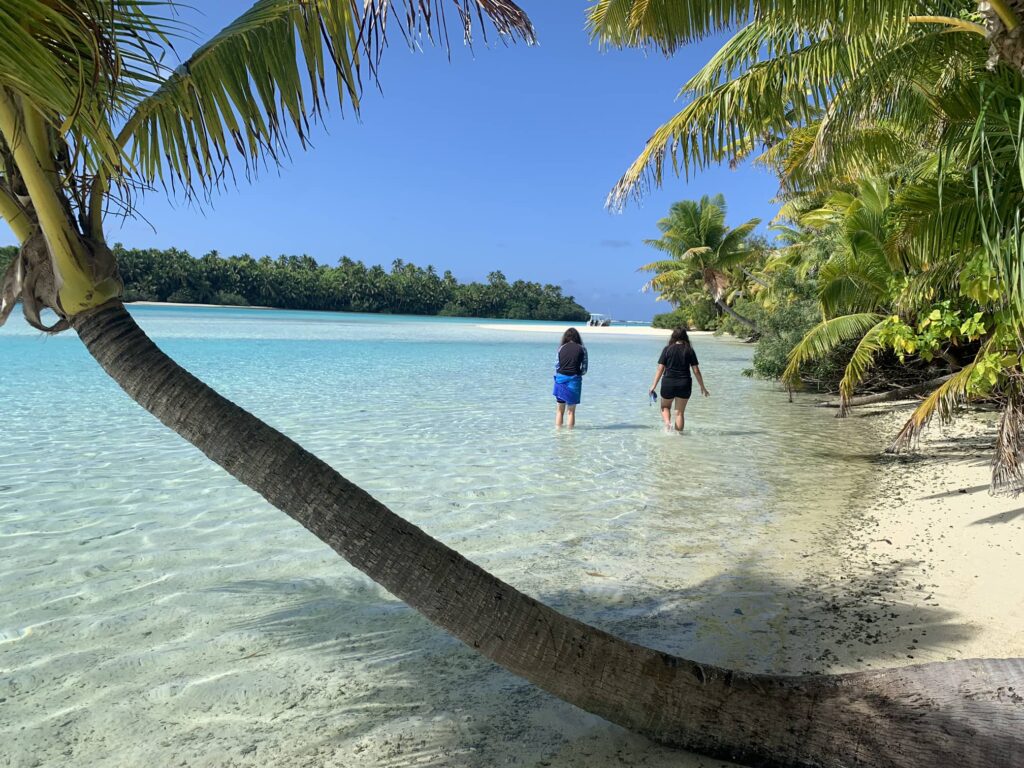 Aitutaki Wet N Wild cruise review - Aitutaki activities | Let's go Mum