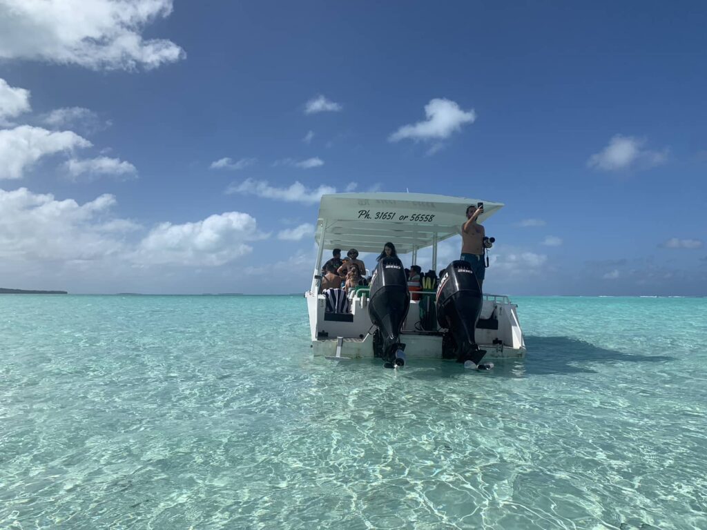 An Australian's essential holiday guide to the Cook Islands! | Let's go Mum