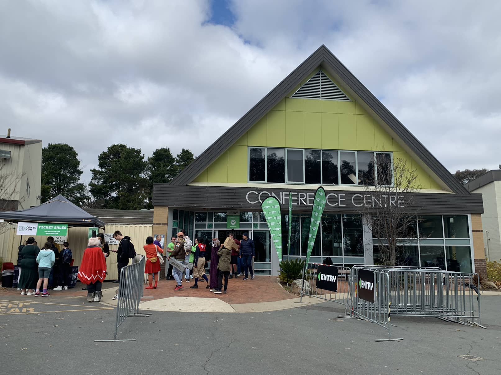 Canberra OZCOMICON 2023 - EPIC Showgrounds - ACT Events | Let's go Mum