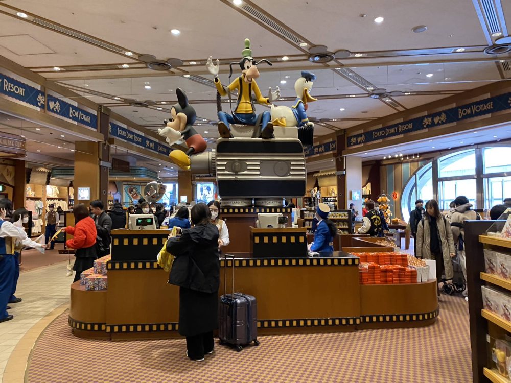 Tokyo & Osaka Disney Store locations | Let's go Mum