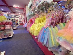 Dreamworld 1 day itinerary | Gold Coast theme parks discount | Let's go Mum