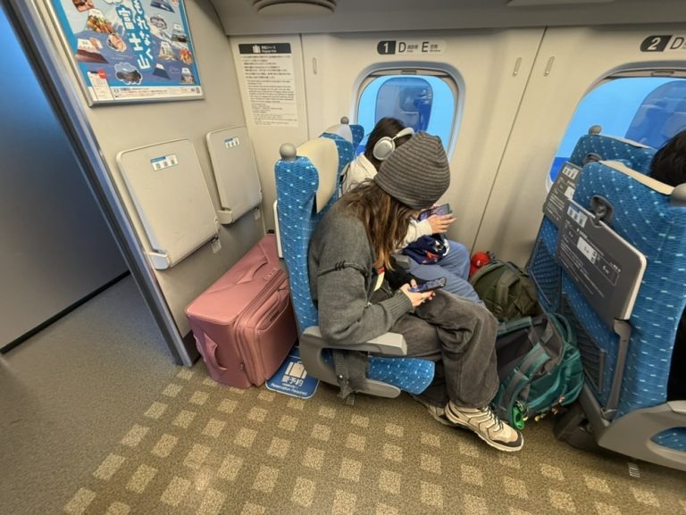 The Shinkansen luggage beginner's guide | Let's go Mum